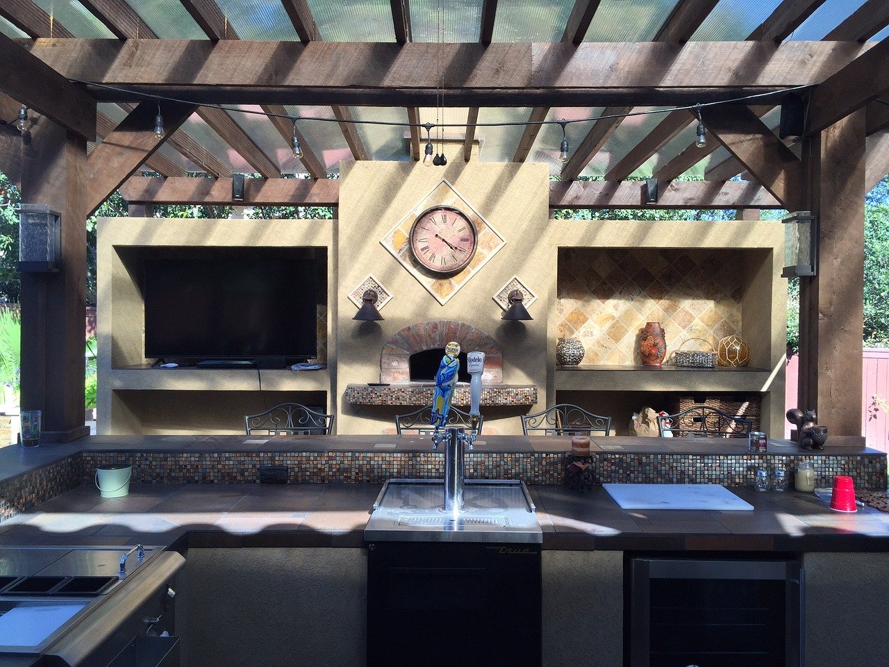 The Benefits of an Outdoor Cooking Space - Lanai Outdoor Kitchens